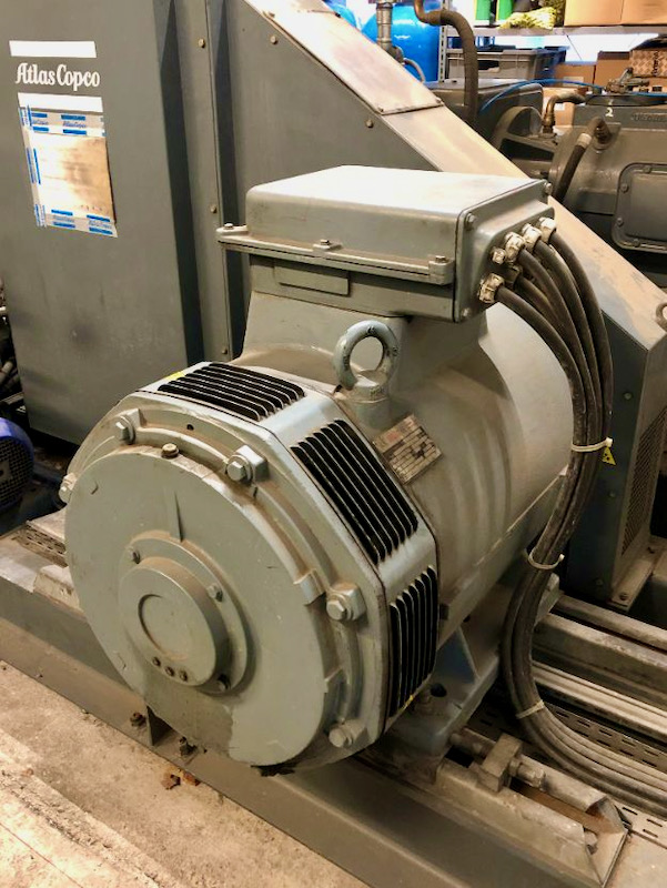 Atlas Copco D46 Booster Compressor + ZR250 screw compressor for sale