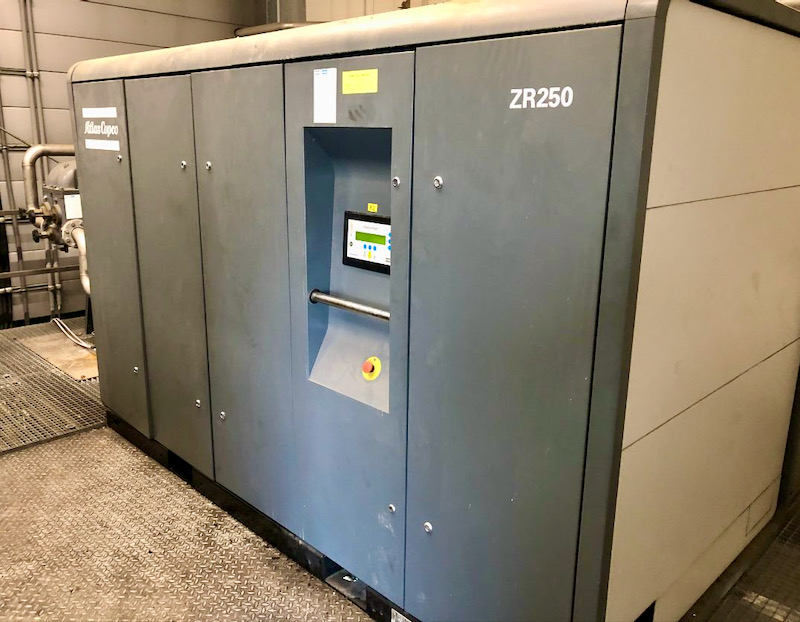 Atlas Copco D46 Booster Compressor + ZR250 screw compressor for sale